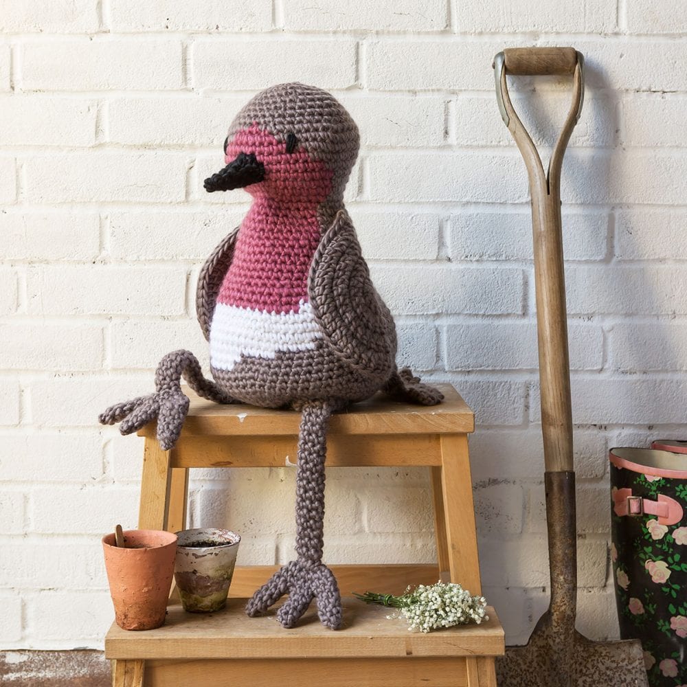 Riley the Giant Robin Crochet Kit | Wool Couture